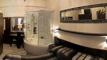Quarto Duplo Romântico | Banheira de hidromassagem