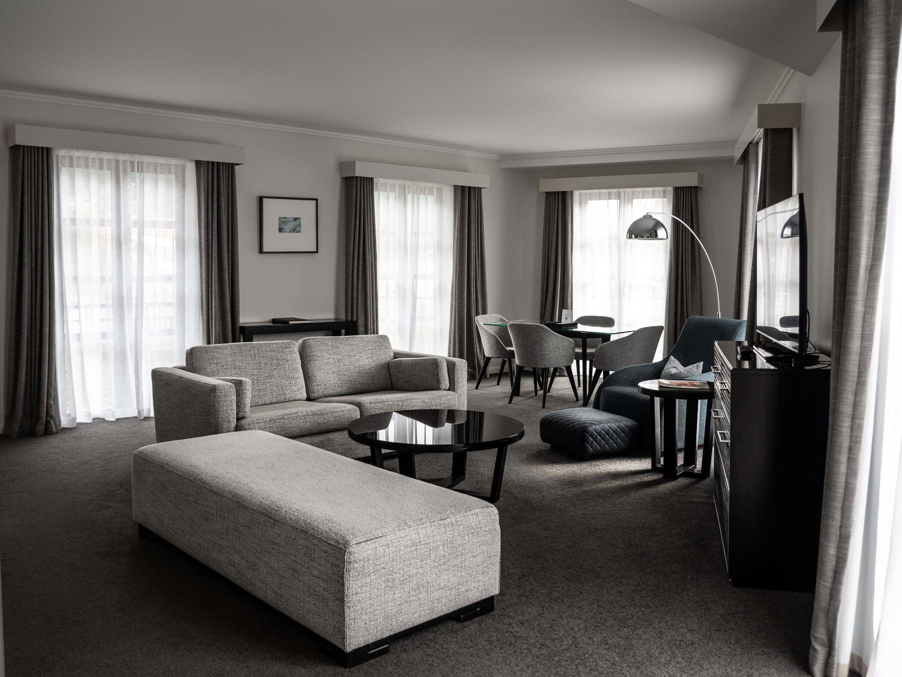 Suite, 1 cama king-size (Prestige) | Roupa hipoalergénica, edredões de penas, minibar, cofre no quarto 