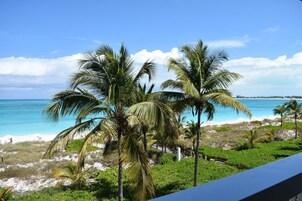 Suíte estúdio, vista para o oceano, de frente para o oceano | Vista da sacada