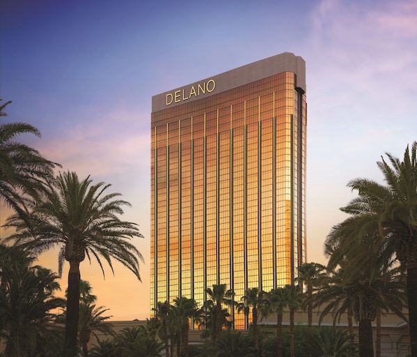 Delano Las Vegas at Mandalay Bay in Las Vegas: Find Hotel Reviews ...