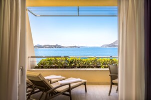 V Level Suite for 2+2 with Jacuzzi | Terraço/pátio interior