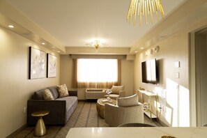 Suite Presidencial, 1 quarto | Roupa de alta qualidade, cofre no quarto, secretária 