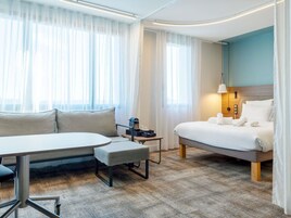 Suite Executiva, 1 cama king-size | Minibar, cofre no quarto, secretária, cortinas/cortinados opacos