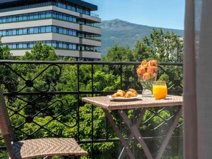 1 quarto, cofre no quarto, cortinas/cortinados opacos 