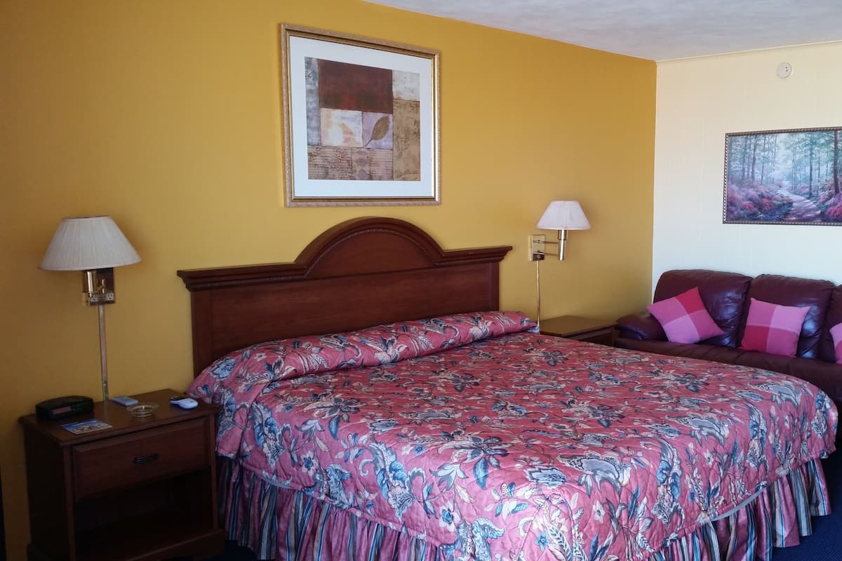 Quarto Standard, 1 cama king-size | Secretária, ferro/tábua de engomar, Wi-fi grátis