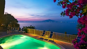 Piscina exterior sazonal