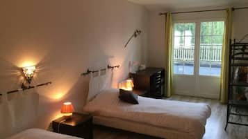 Quarto Twin Comfort | Cofre no quarto, secretária, Wi-fi grátis