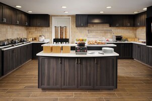 Pequeno-almoço continental diário incluído 