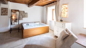 Suite Spa | Banheira de hidromassagem privativa