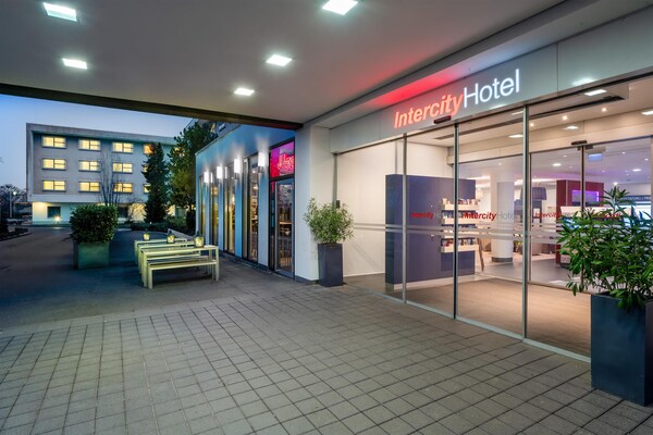 Intercityhotel Frankfurt Airport Terminal 3 - Frankfurt nad Mohanem