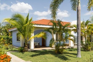 Vila superior, 2 quartos | Terraço/pátio