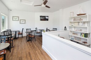 Café da manhã continental grátis todos os dias