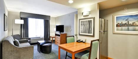 Televisor de ecrã plano de 39 polegadas com canais por cabo, televisor