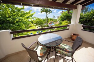 Suite, vista para o jardim | Vista da varanda