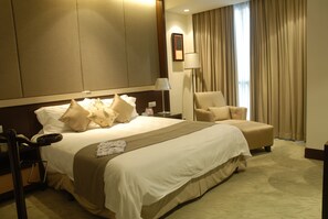 Cortinas/cortinados opacos, quartos insonorizados 