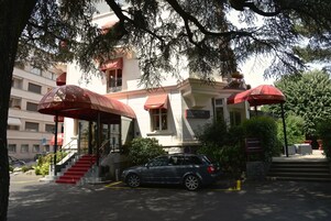 Fachada da propriedade