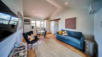 Loft luxo | Área de estar | TV LCD