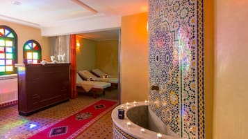 Hammam, envolvimentos corporais, esfoliações corporais