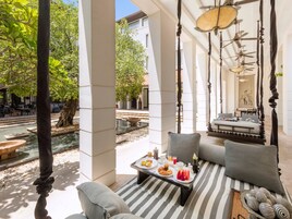 3 restaurantes, pequenos-almoços servidos, cozinha cambojana 