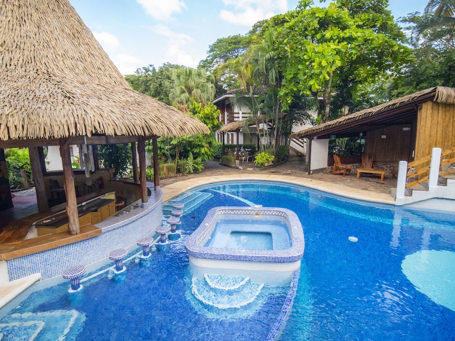 Casa geminada superior | Área de estar | TV 32 polegadas com canais a cabo