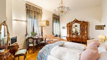 Quarto Duplo Superior | Minibar, cofre no quarto, quartos insonorizados