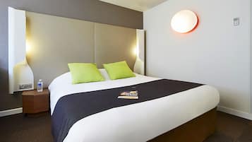 Quarto Standard, 1 cama de casal (Junior Bed up to 10 years) | Roupa de alta qualidade, secretária, cortinas/cortinados opacos