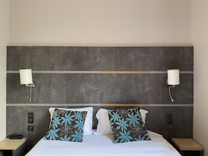 Quarto casal superior | Cofres nos quartos, Wi-Fi de cortesia, roupa de cama