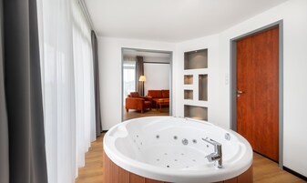 Suite Presidencial | Minibar, cofre no quarto, cortinas/cortinados opacos, Wi-fi grátis 