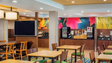 Café da manhã com buffet grátis