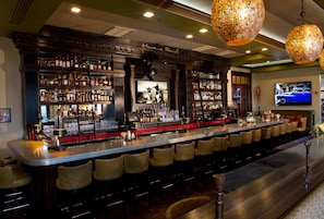 2 bares/lounges 