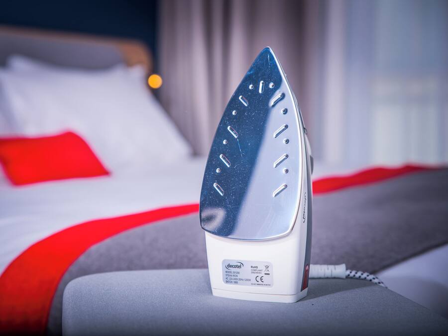 Quarto Standard (with Free Hot Breakfast) | Ferro/Tábua de engomar