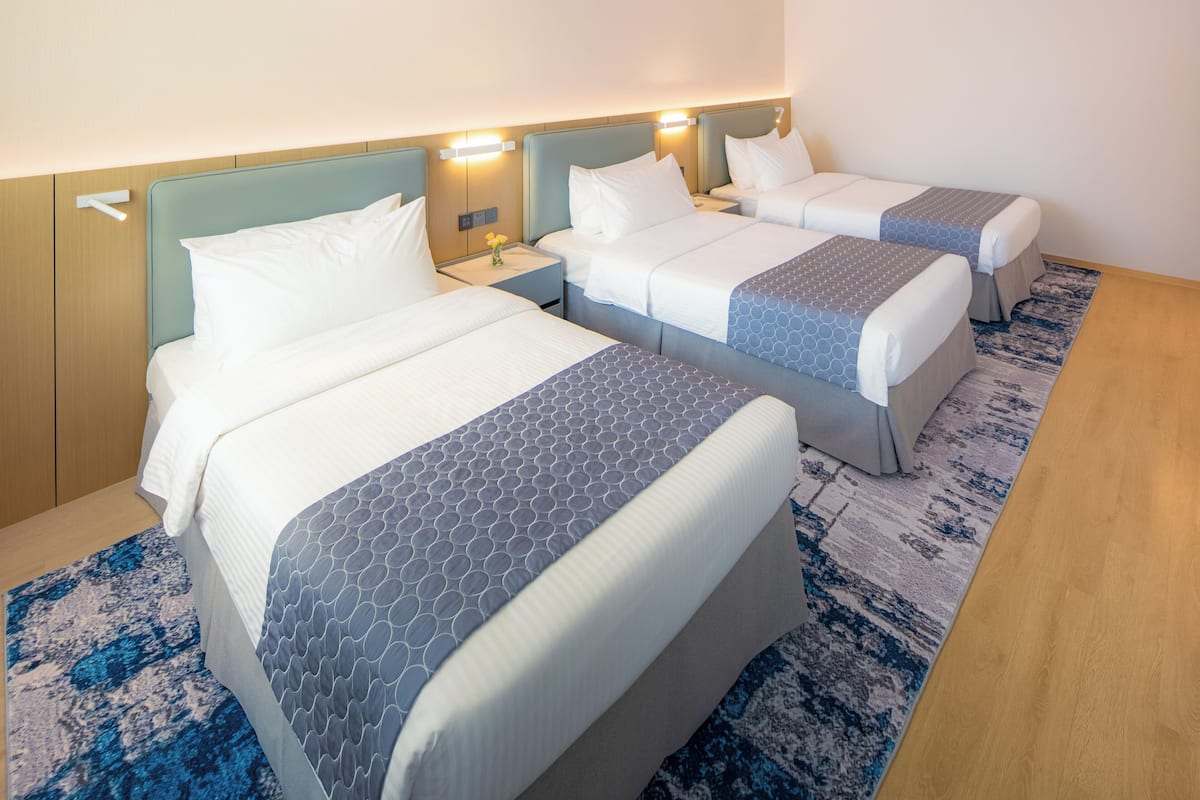 Quarto triplo luxo | 1 quarto, cofres nos quartos, cortinas blackout