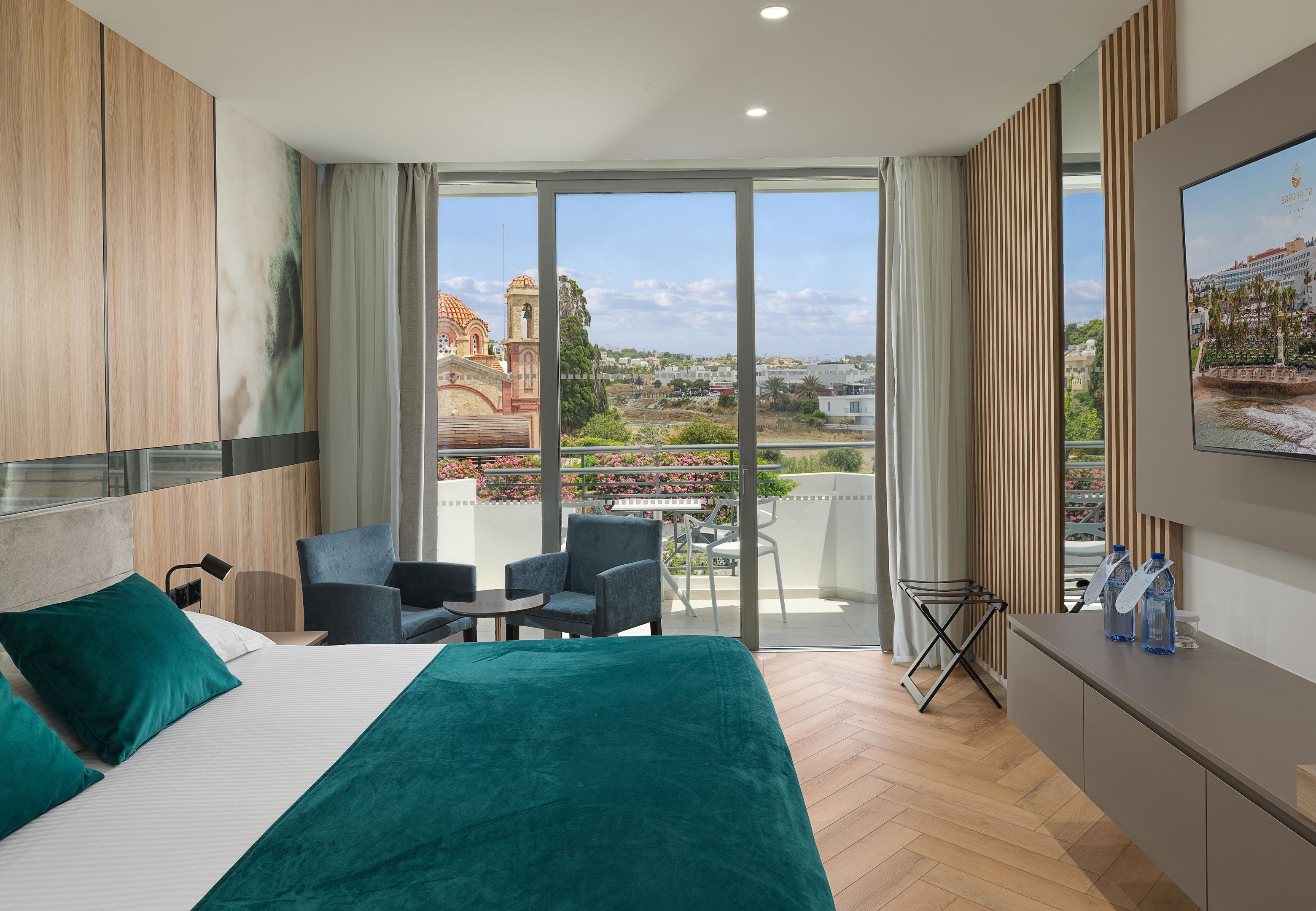 Quarto casal luxo, vista para a montanha | Cofres nos quartos, escrivaninha, Wi-Fi de cortesia, roupa de cama