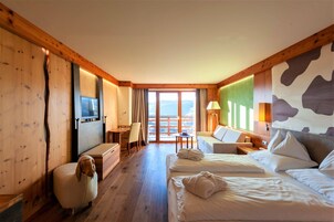 Quarto Duplo ou Twin Júnior, varanda, vista para o vale