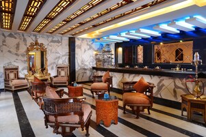 6 bares/lounges, bar ao lado da piscina, bar na praia