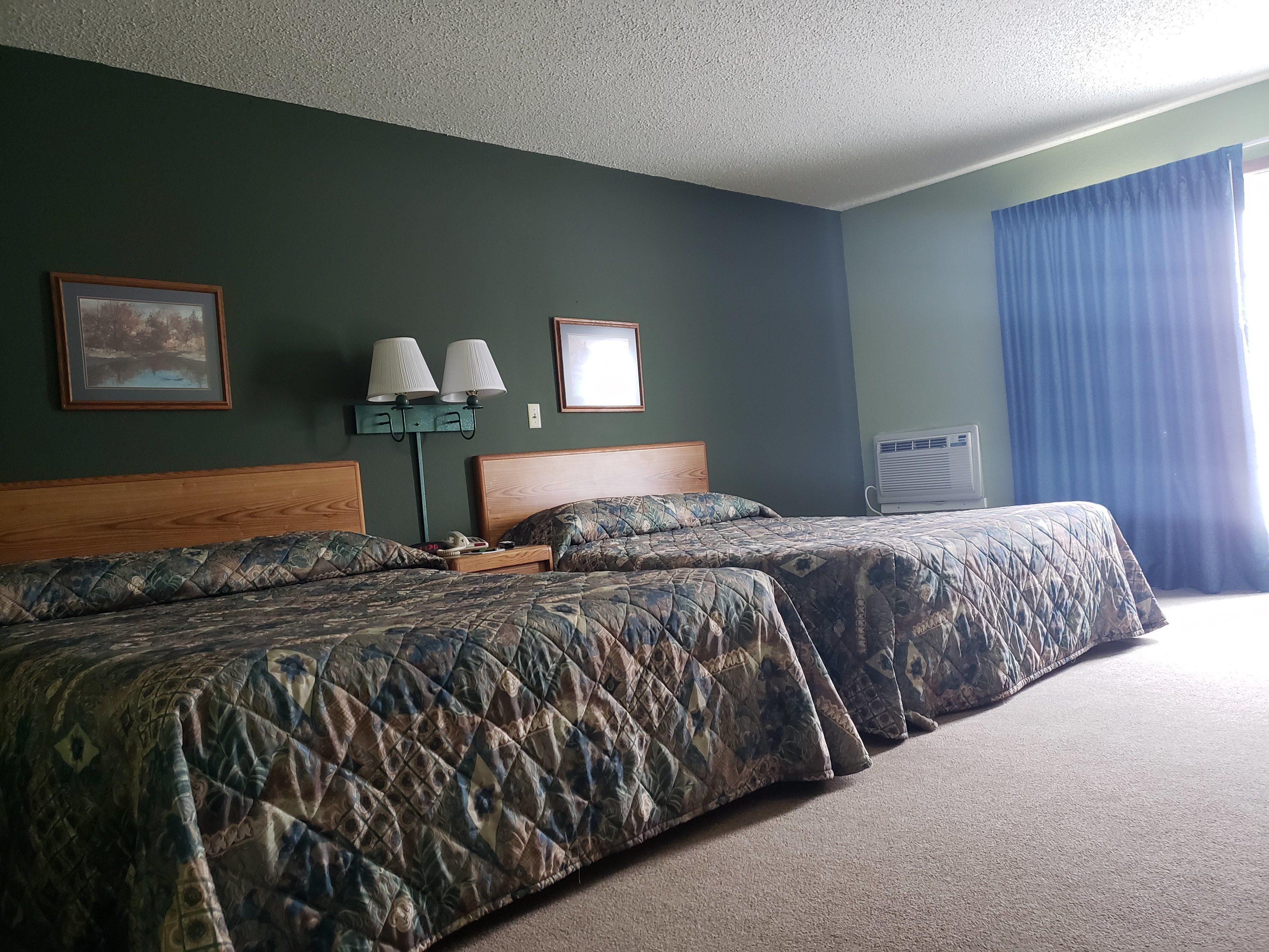 Quarto luxo, 2 camas Queen, acessível | Vista do quarto