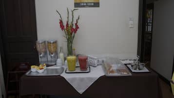 Pequeno-almoço tipo buffet diário incluído