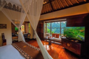 Villa Panorâmica, 1 quarto, piscina privativa | Roupa de alta qualidade, minibar, cofre no quarto, secretária