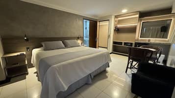 Luxo Frente Mar | Roupas de cama premium, frigobar, cofres nos quartos