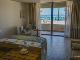Deluxe Beachfront Room | Vista do quarto