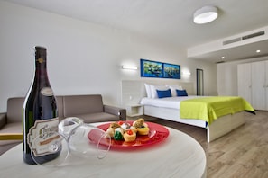 Quarto família | Cofres nos quartos, escrivaninha, Wi-Fi de cortesia, roupa de cama