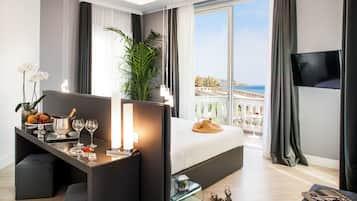Suite Júnior, vista para o mar, no edifício anexo (Deluxe) | Vista do quarto