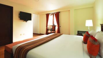 Quarto Júnior | Minibar, cofre no quarto, com mobília individualizada, secretária