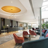 Área de estar no saguão