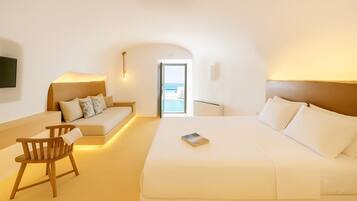 9 Deluxe Cliff Cave Suite (Indoor Massage Pool) | Vista do quarto