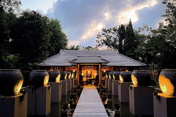 Sala(s) para tratamentos a casais, sauna, banheira de hidromassagem