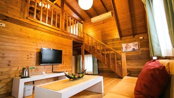 Villa Familiar, mezanino | Sala | Televisor LED