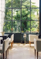 3 restaurantes: opção de café da manhã, almoço e jantar