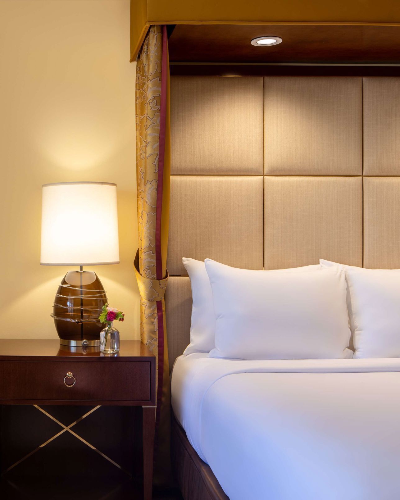 Roupa de alta qualidade, edredões de penas, camas de colchão pillowtop 