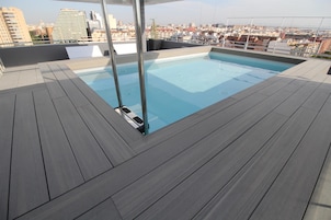 Piscina exterior sazonal